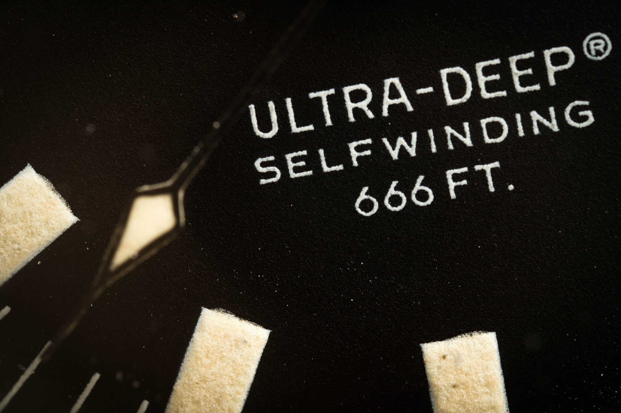 The Ultra-Deep: A Benrus Deep Cut – Collectors Corner NY